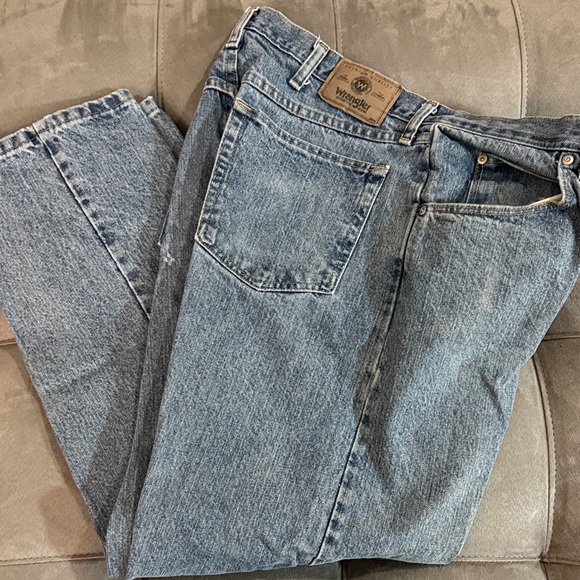 Wrangler | Jeans | Wrangler Mens Light Blue Relaxed Jeans | Poshmark
